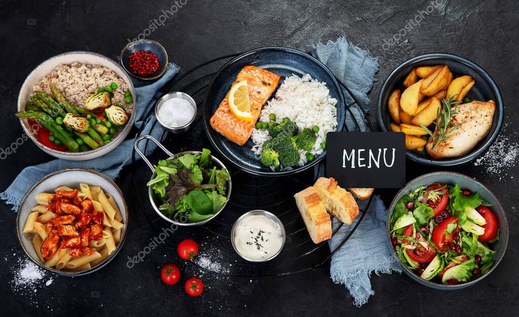 Conjunto de varios platos principales. Diferentes platos principales ...