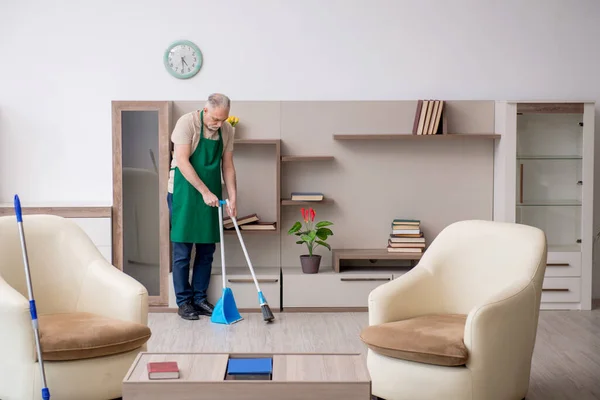 Housekeeping for elderly Stock Photos, Royalty Free Housekeeping for ...