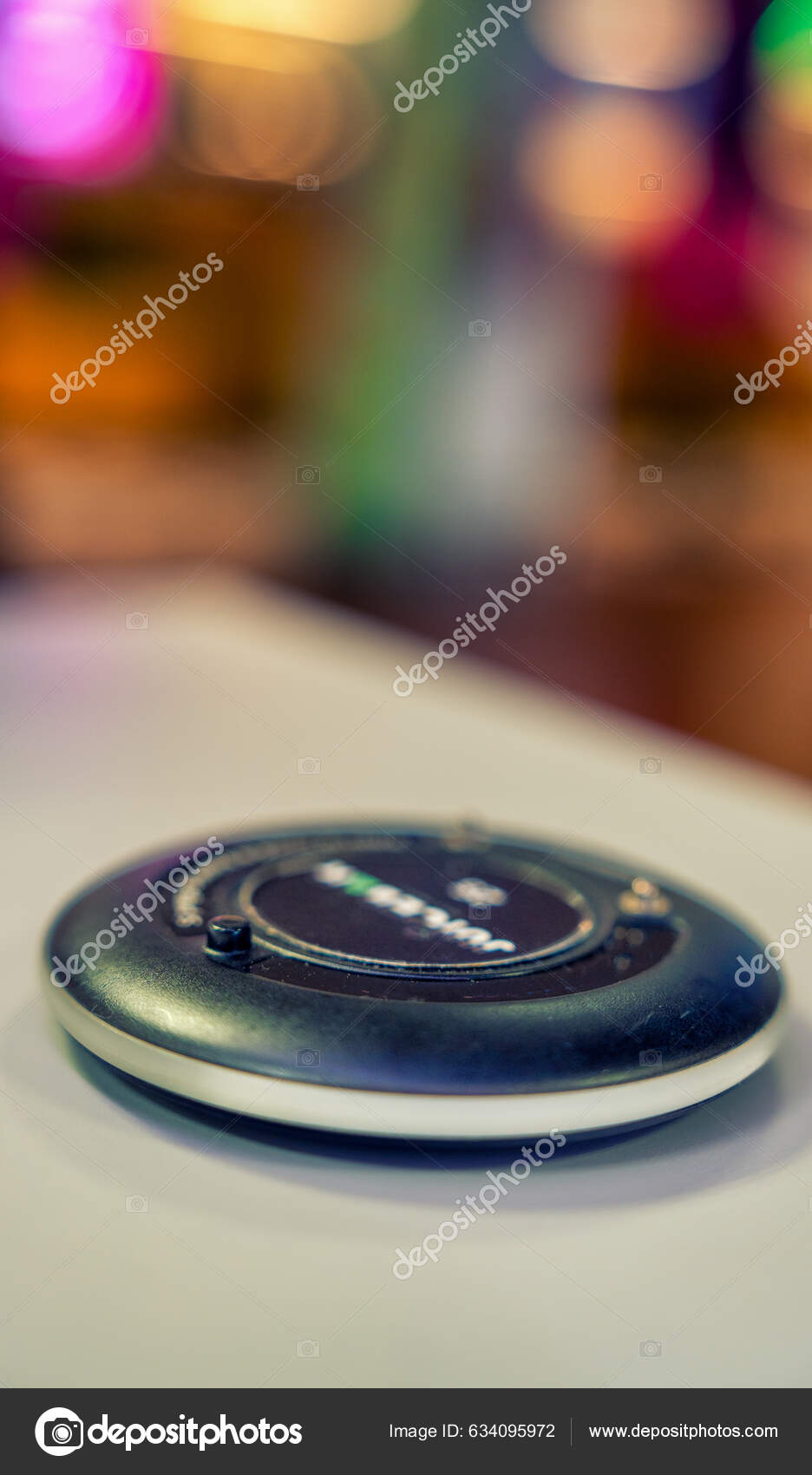 Close Wireless Queue Calling System Coffee Shops Fast Food Restaurant ...