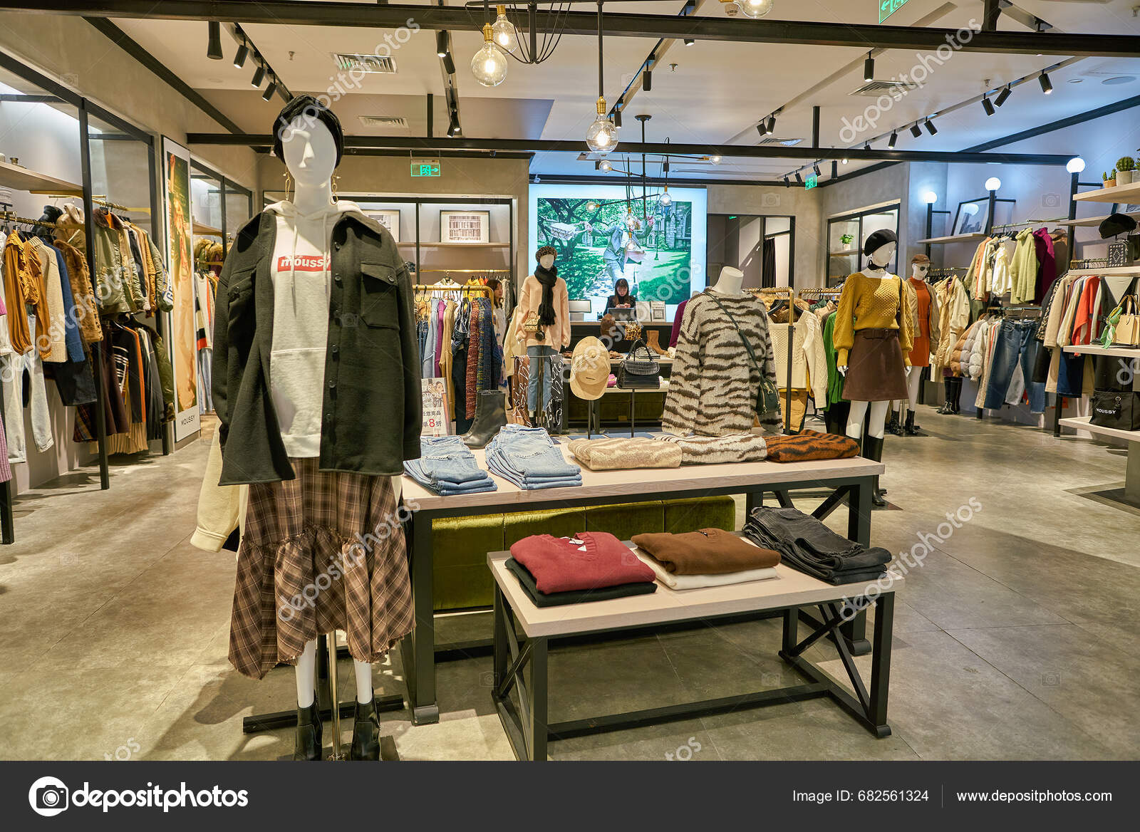 Shenzhen China Circa November 2019 Interior Shot Moussy Store Shenzhen — Stock Editorial Photo ...