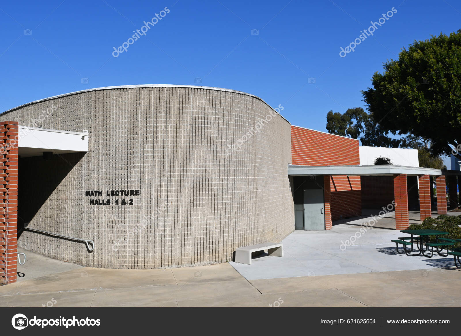 Costa Mesa California Dec 2022 Math Lecture Halls Building Campus ...