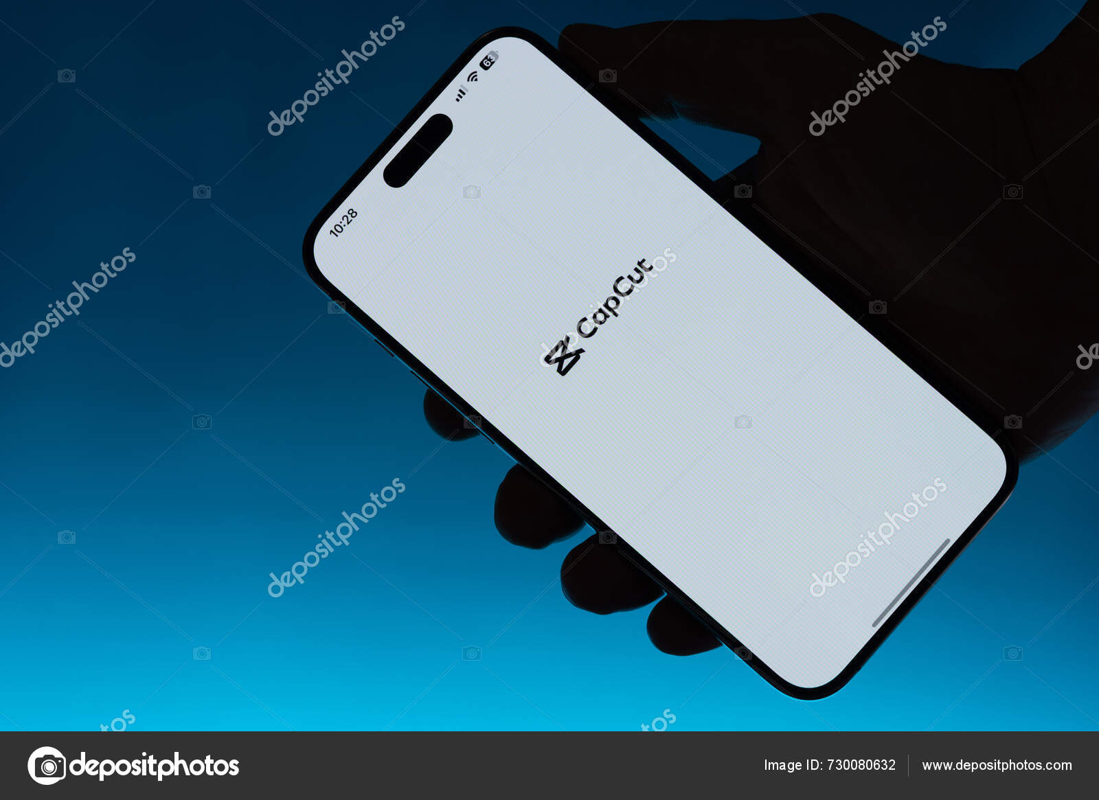 New York Usa May 2024 Open Capcut App Smartphone Hand — Stock Editorial Photo © dimarik #730080632