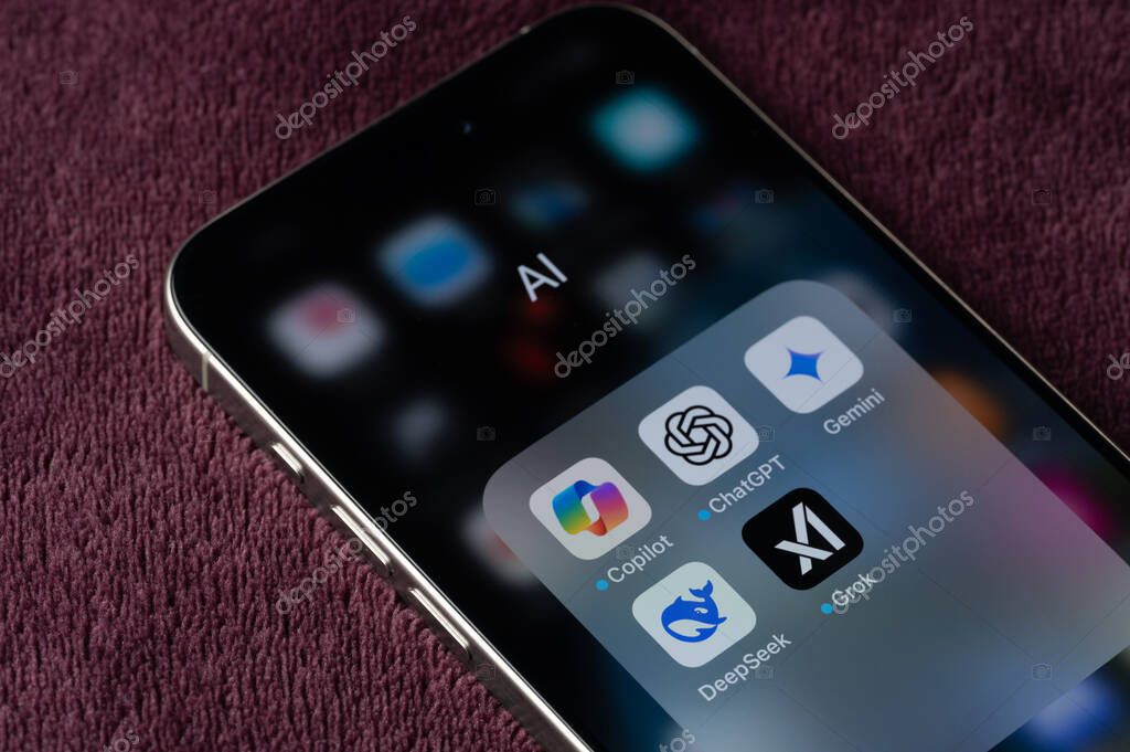 Nueva York, Estados Unidos - 19 de febrero de 2025: Asistente de IA en ...