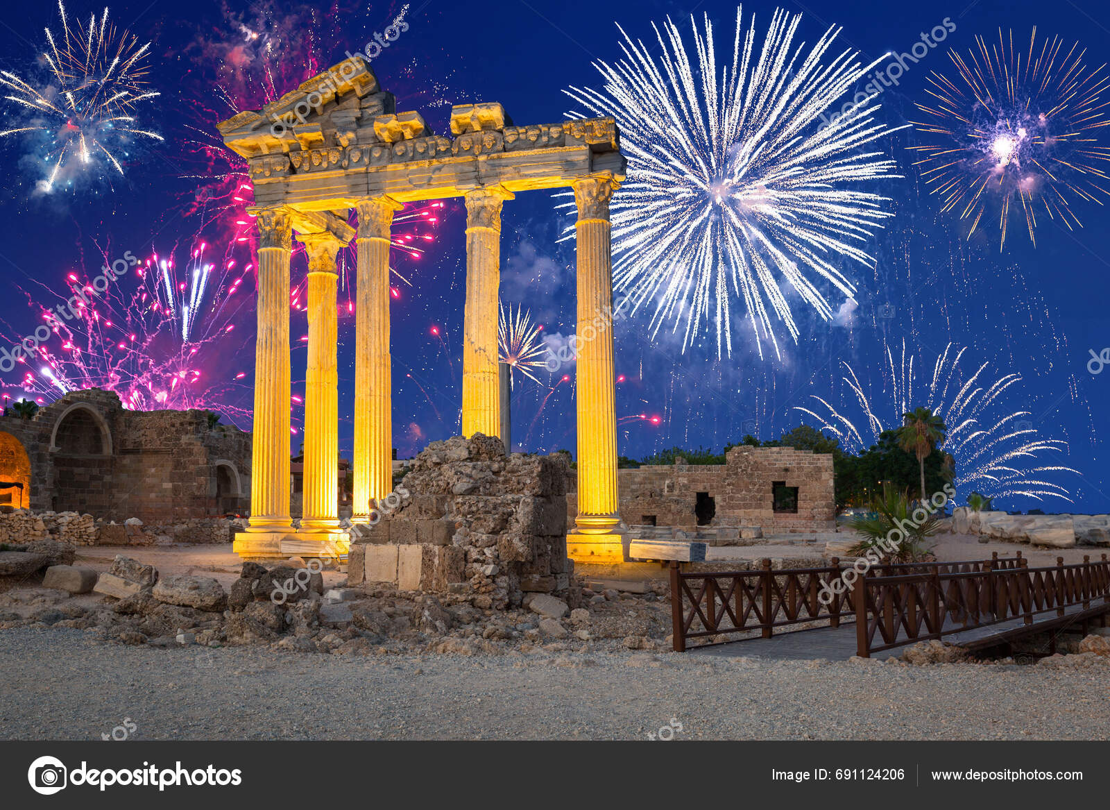 Fireworks Display Temple Apollo Side Turkey — Stock Photo © Patryk ...