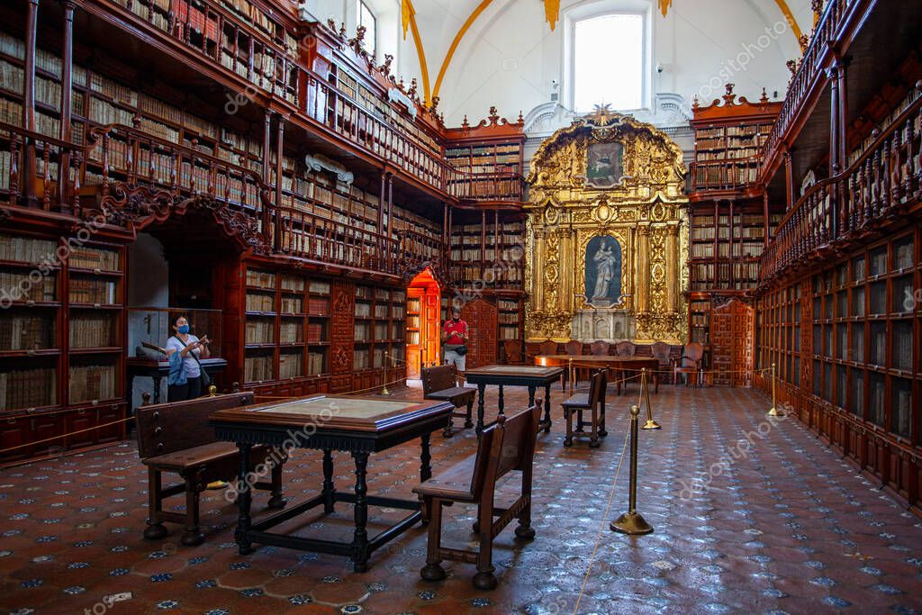 Puebla, Mexico - March 17 , 2022 :Palafoxiana library founded in 1646 ...
