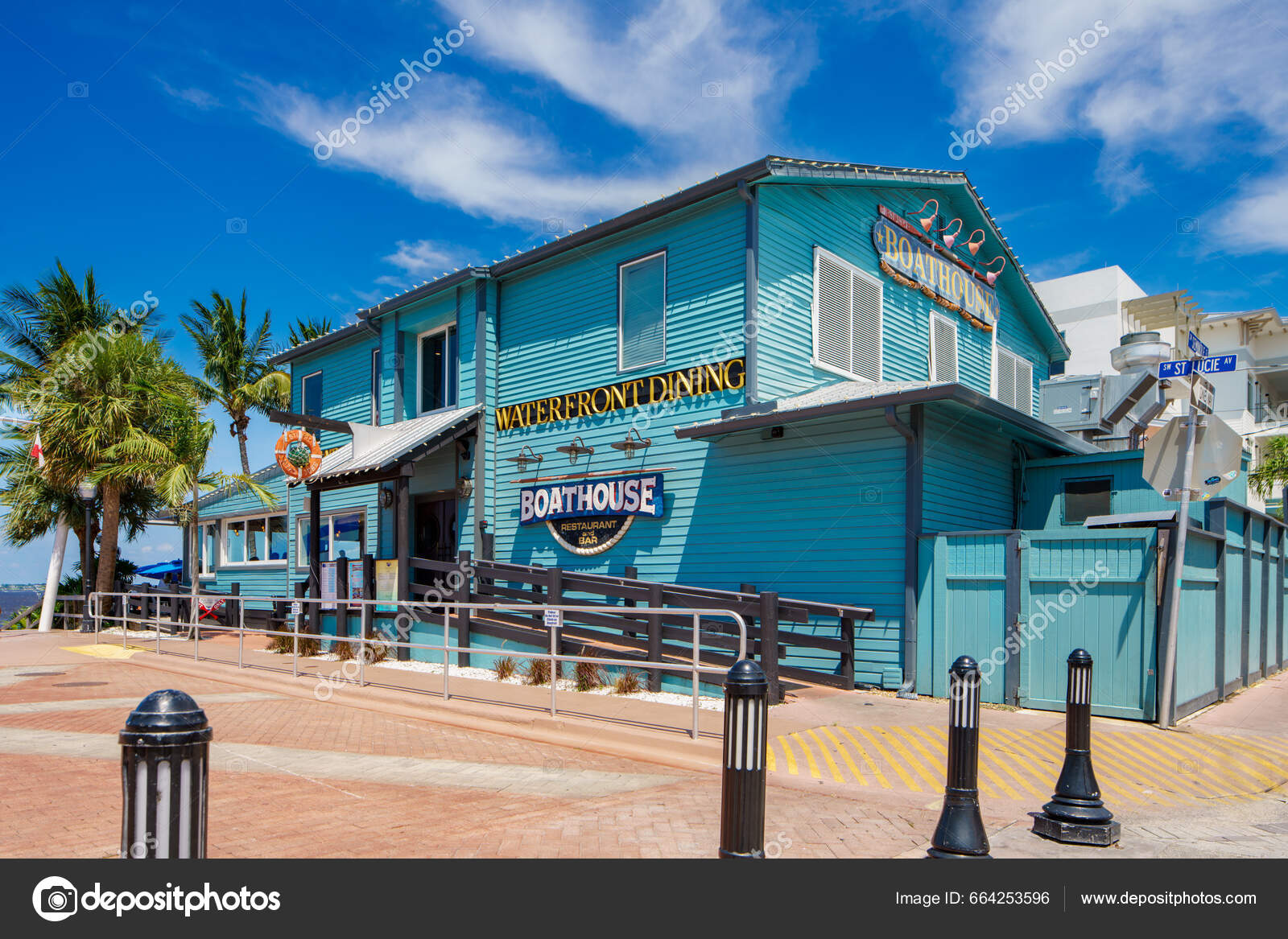 Stuart Usa July 2023 Boathouse Waterfront Restaurant Bar Stuart Florida ...