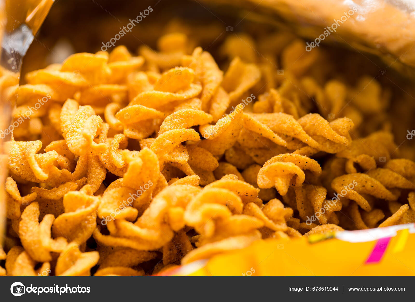 Traditional Snack Crispy Bean Twist Cracker — Stock Photo © leungchopan ...