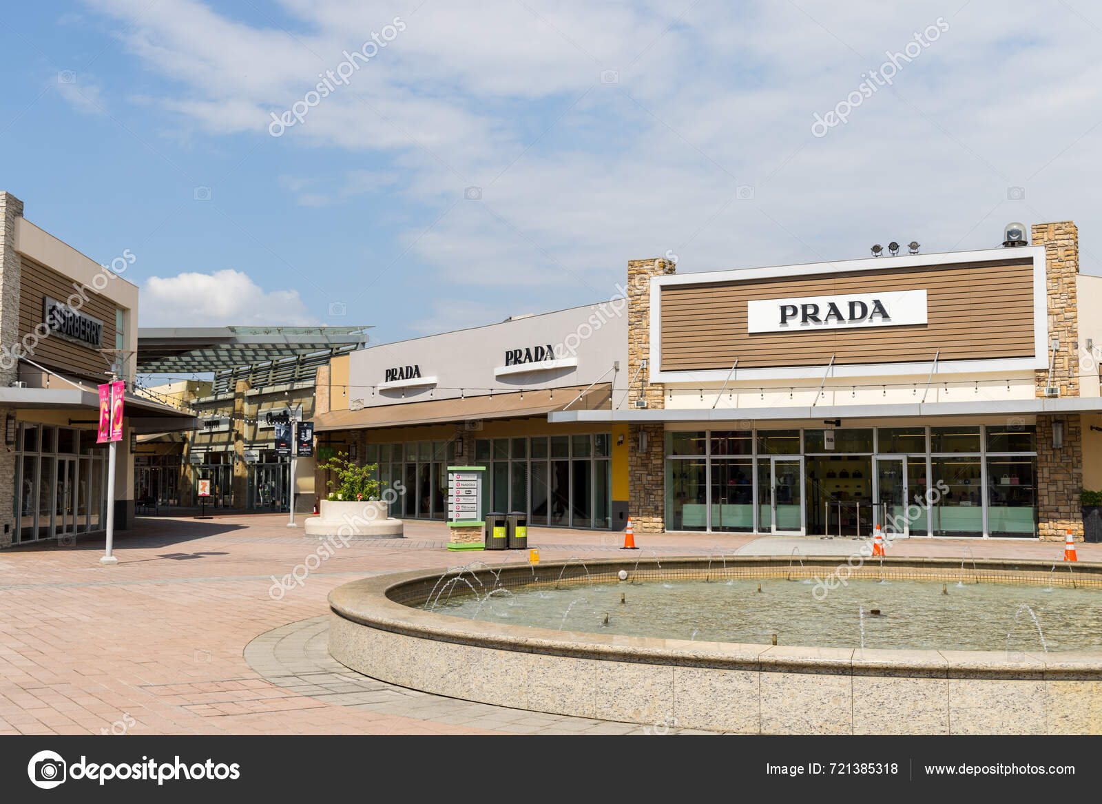 Taiwan June 2024 Gloria Outlets Taoyuan Taiwan — Stock Editorial Photo ...