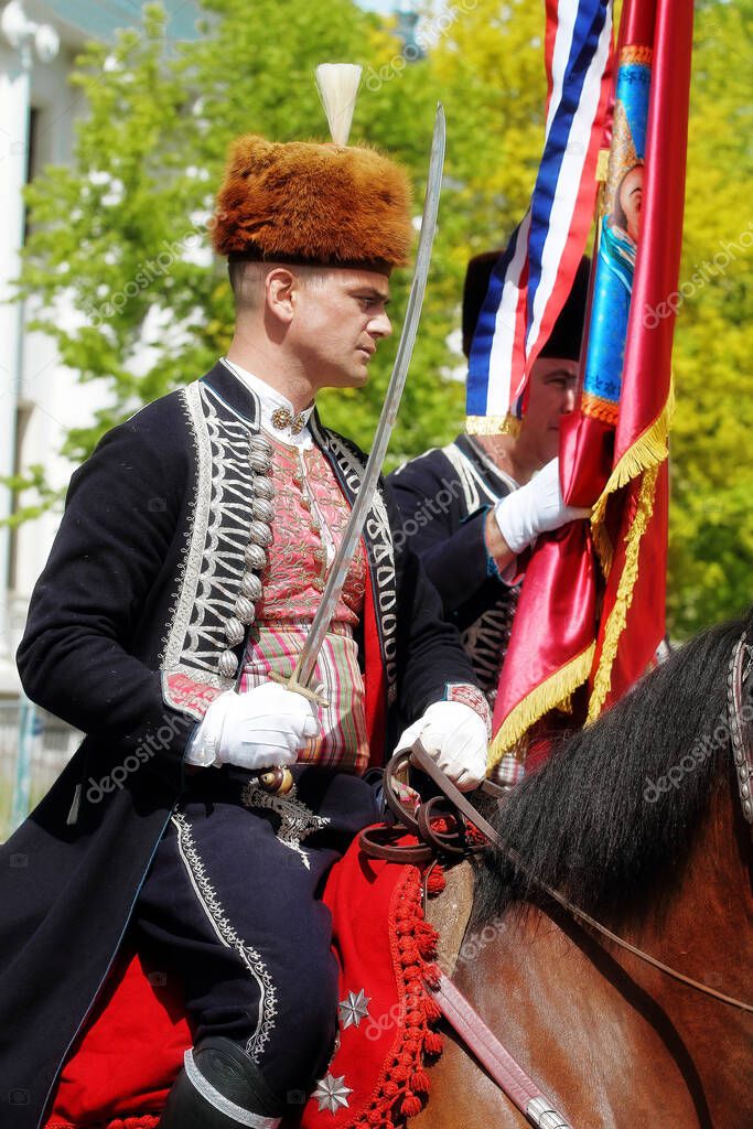 GINEBRA; SUIZA-04 de mayo de 2024: Sinjska Alka Croacia. Dos Alkars con ...
