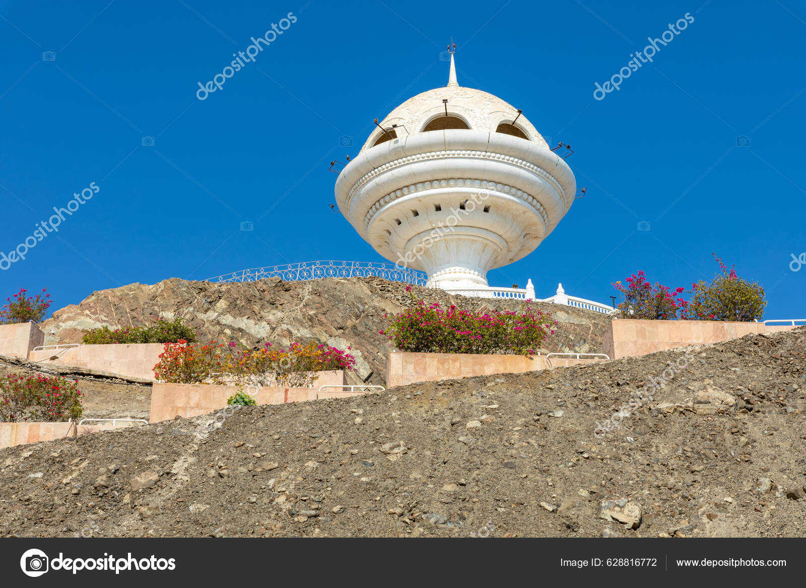 Riyam Park Traditional Omani Architecture Old Town Muscat Mutrah ...