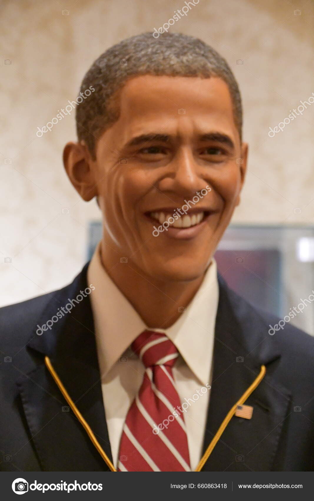 Niagara Falls May Barack Obama Statue Louis Tussauds Waxworks Clifton ...