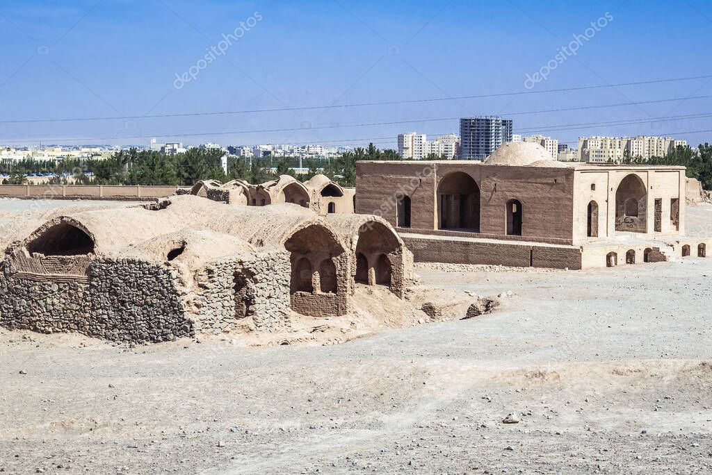 Old rituals building in area of Tower of Silence, Zoroastrian ruins in ...