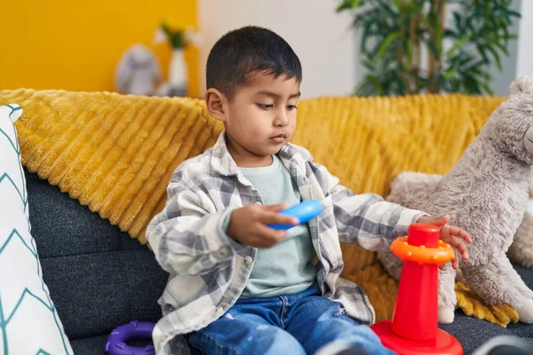 Imágenes de Juego con aros libres de derechos | Depositphotos