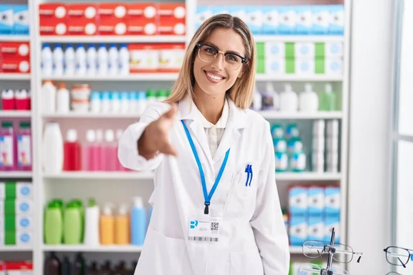 Smart pharmacist Stock Photos, Royalty Free Smart pharmacist Images ...