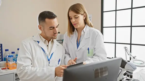 3,914,133 imágenes de Ejemplo completo de marketing digital de una ...