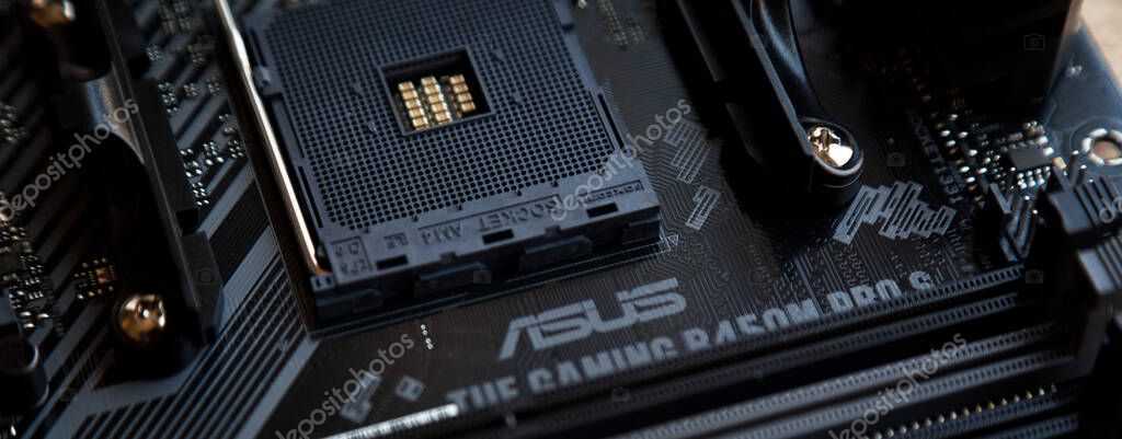 Enjoy exceptional performance with the Asus Tuf Gaming B450M Pro S ...