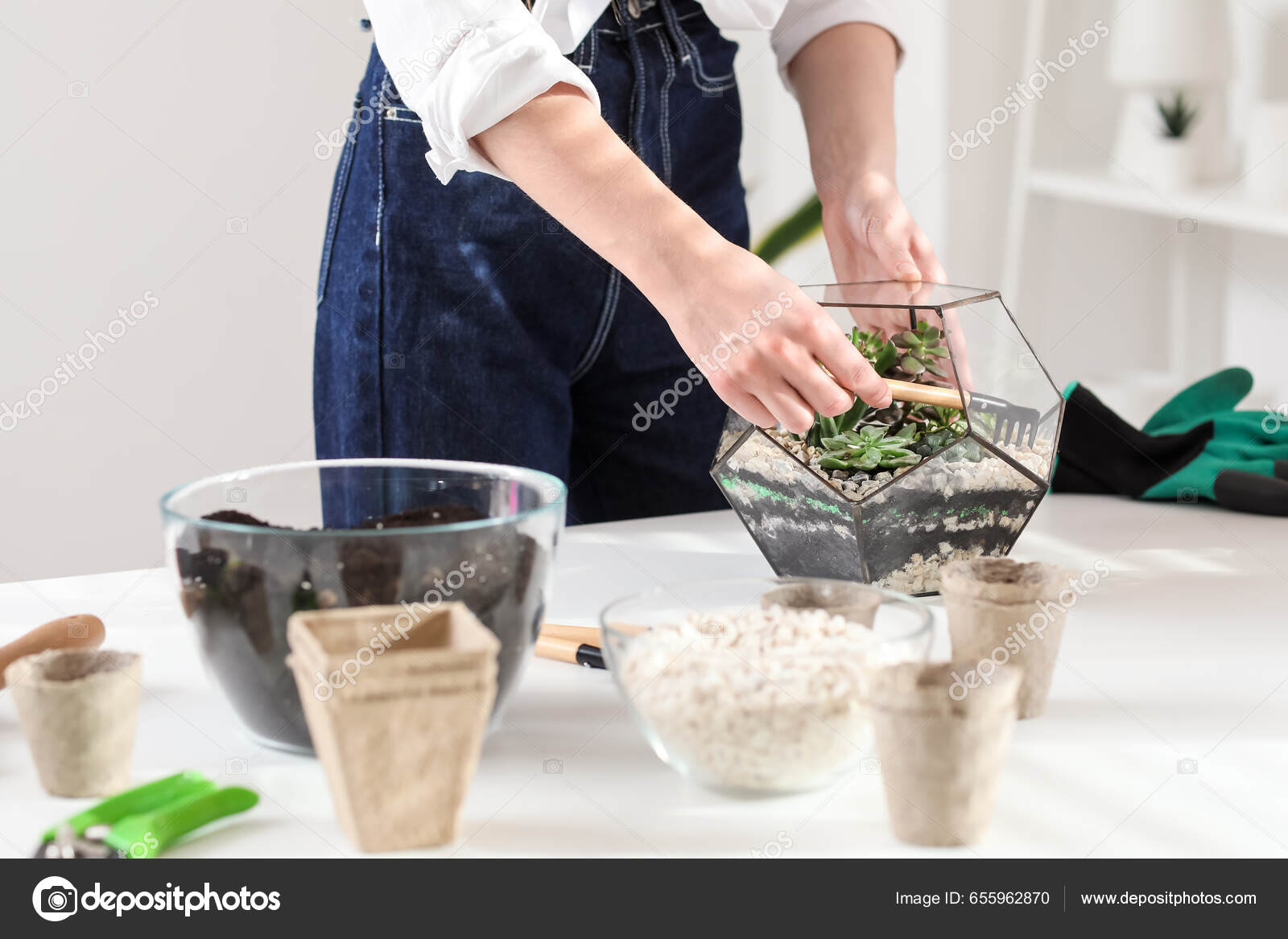 Woman Making Florarium Table Closeup — Stock Photo © serezniy #655962870