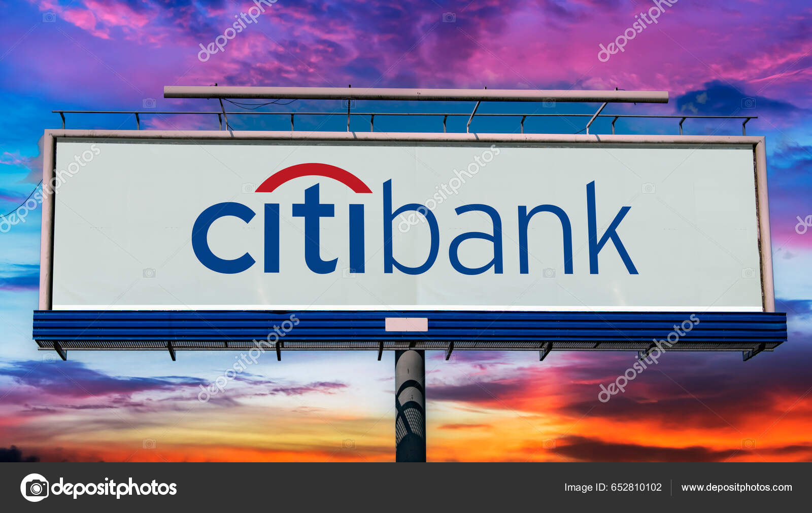 Poznan Pol Mar 2023 Cartelera Publicitaria Que Muestra Logotipo ...