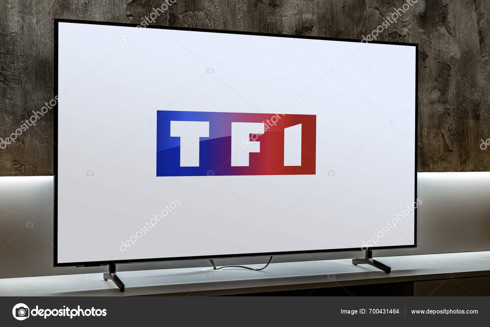 Poznan Pol Dec 2023 Flat Screen Set Displaying Logo Tf1 — Stock ...