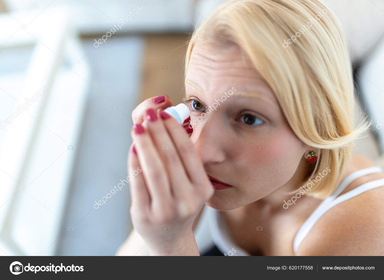 Woman Using Eye Drop Woman Dropping Eye Lubricant Treat Dry Stock Photo ...