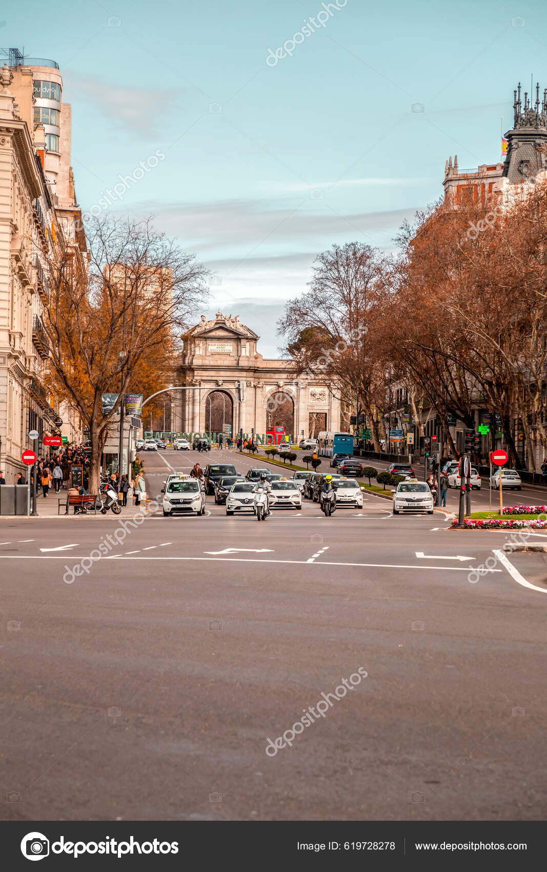 Madrid Spain Feb 2022 Puerta Alcala Neo Classical Gate Plaza – Stock ...