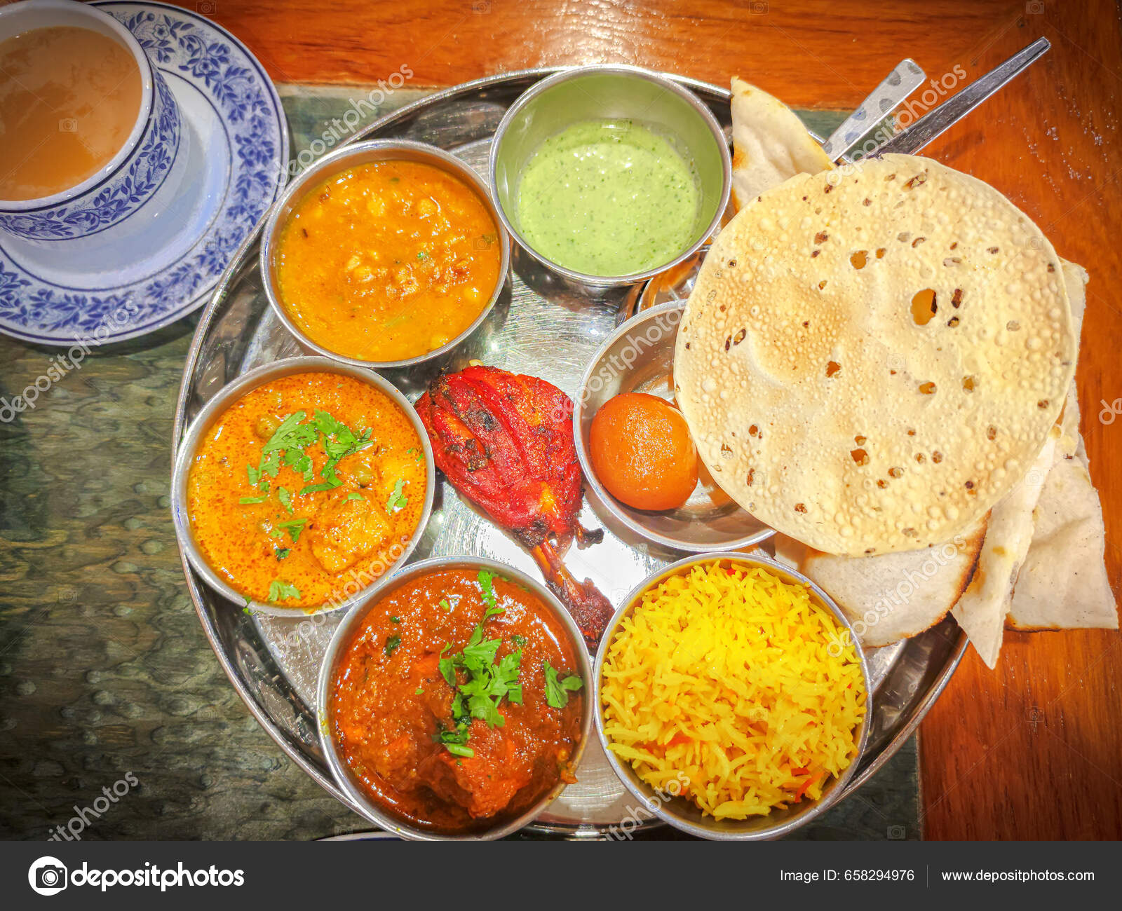 Traditional Indian Cuisine Assorted Indian Food Table Restaurant ...