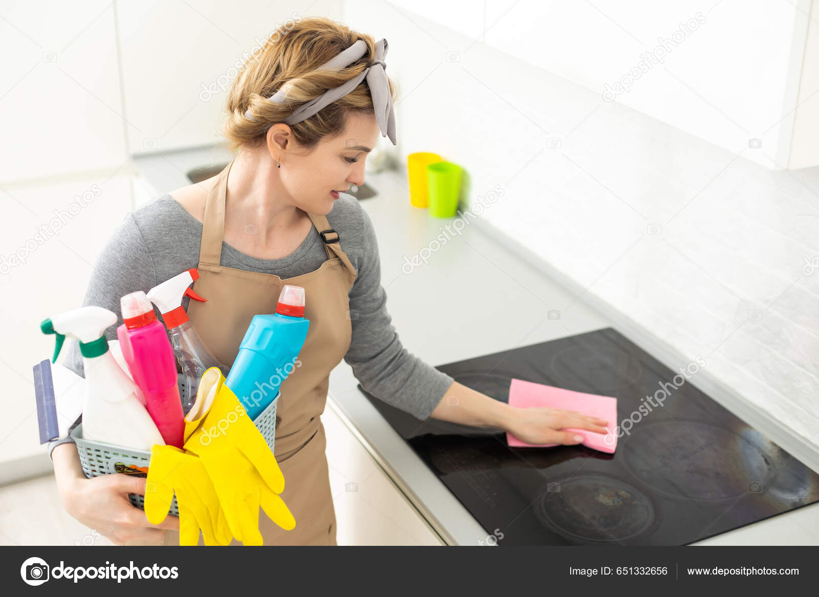 Woman Cleaning Table Using Rag Diffuser Home — Stock Photo © sinenkiy ...
