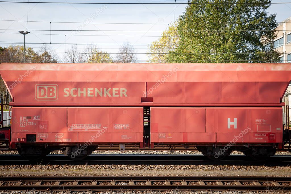 SITTARD, PAÍSES BAJOS - 10 DE NOVIEMBRE DE 2022: DB Schenker logo on a ...