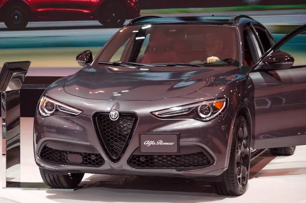 Toronto, Canadá - 02 25 2023: Gray Alfa Romeo Stelvio premium SUV ...