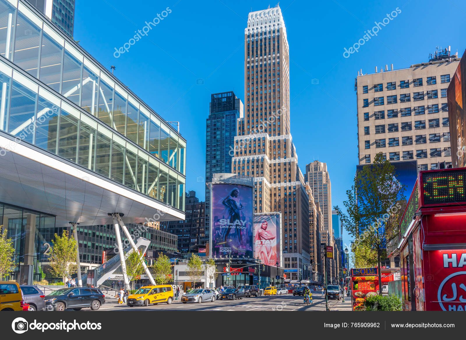 New York Usa October 2024 City Life Midtown Manhattan — Stock Editorial ...