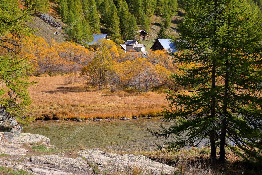 Villa Fontcouverte situada en Vallee de la Claree (Valle del Claree ...