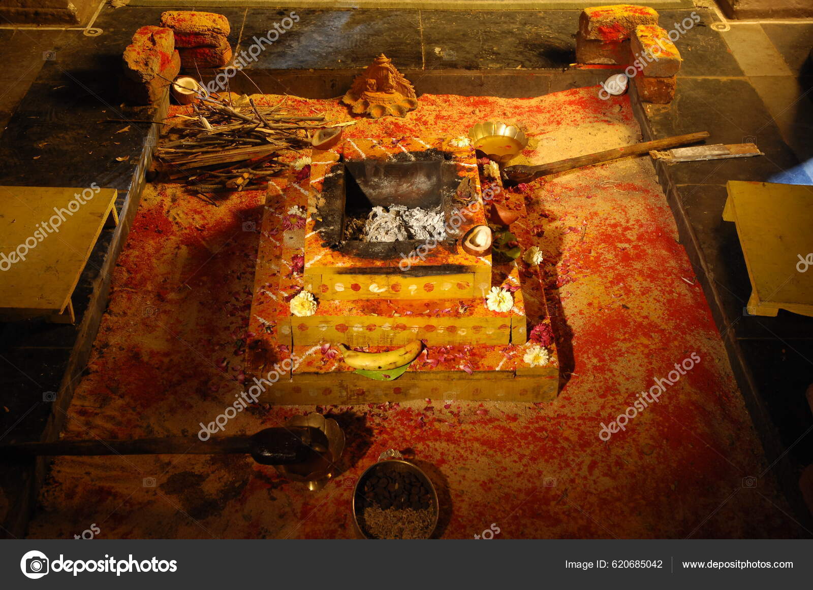 Prayer Traditional Hindu Wedding Ceremony — Stock Photo © rajastills ...
