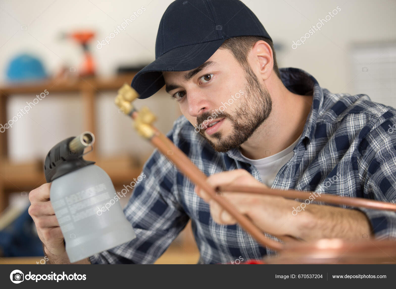 Plumber Using Gas Torch Solder Copper Pipes — Stock Photo ...