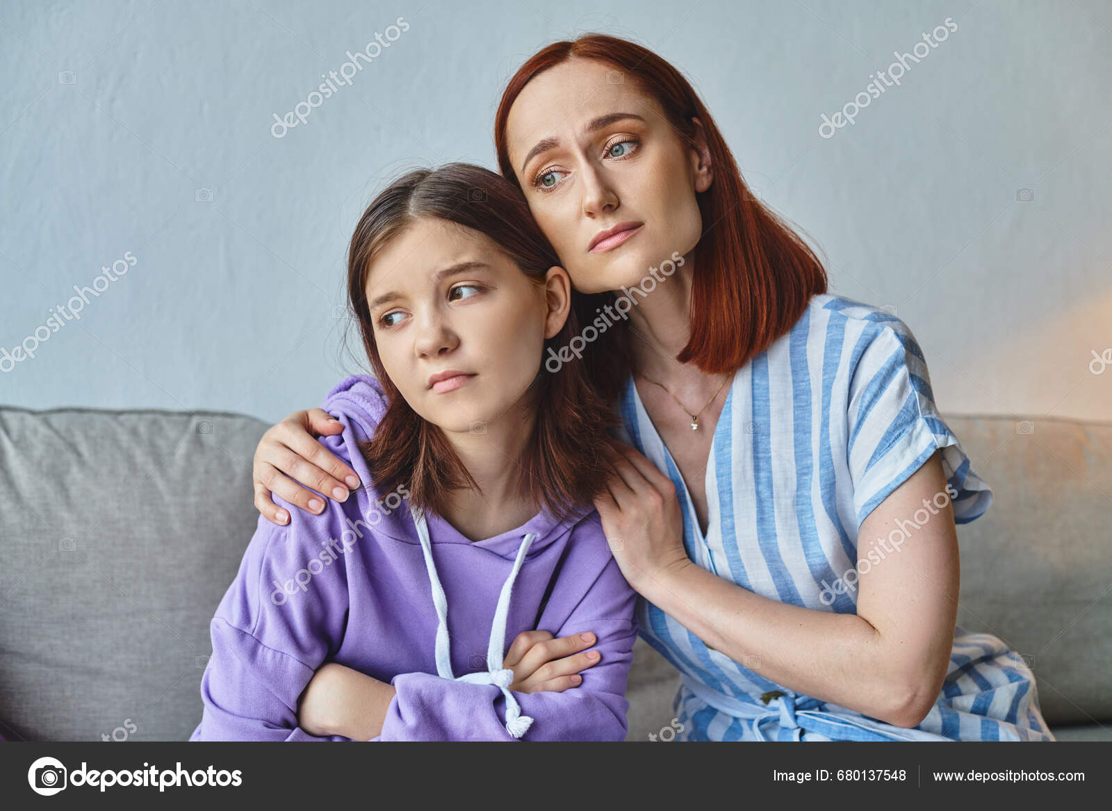 Worried Mother Embracing Calming Upset Teenage Daughter Home Living Room — Stock Photo ...