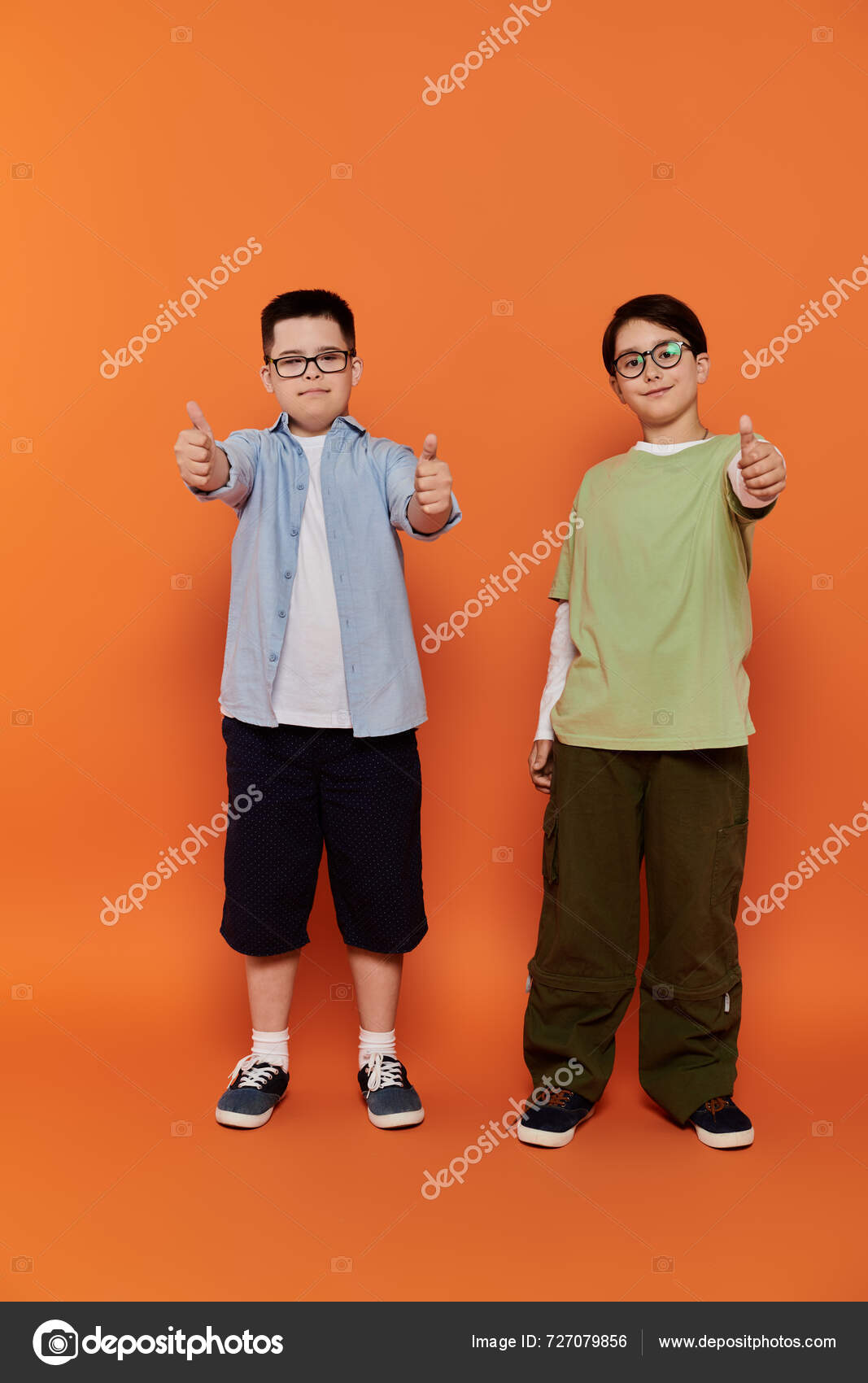 Two Boys One Syndrome Stand Studio Give Thumbs — Stock Photo ...