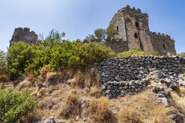 Torre de piedra de Kapetanakis en Messinia, Grecia, mostrando la ...