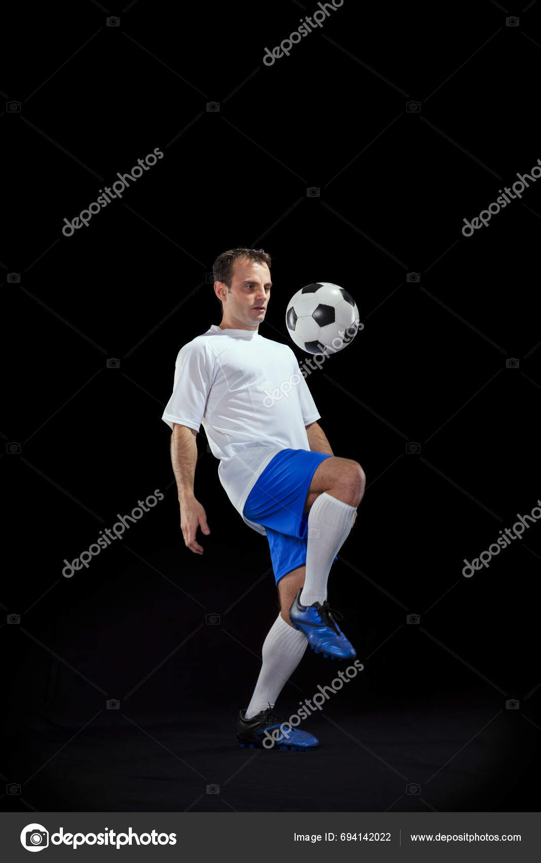 Soccer Player Soccer Ball — Stock Photo © hjalmeida #694142022