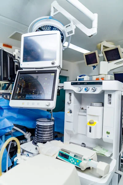 Operating room monitors Stock Photos, Royalty Free Operating room ...