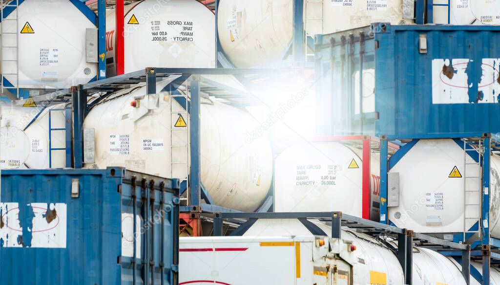 Depósito químico. Contenedor de tanque ISO para entrega química ...