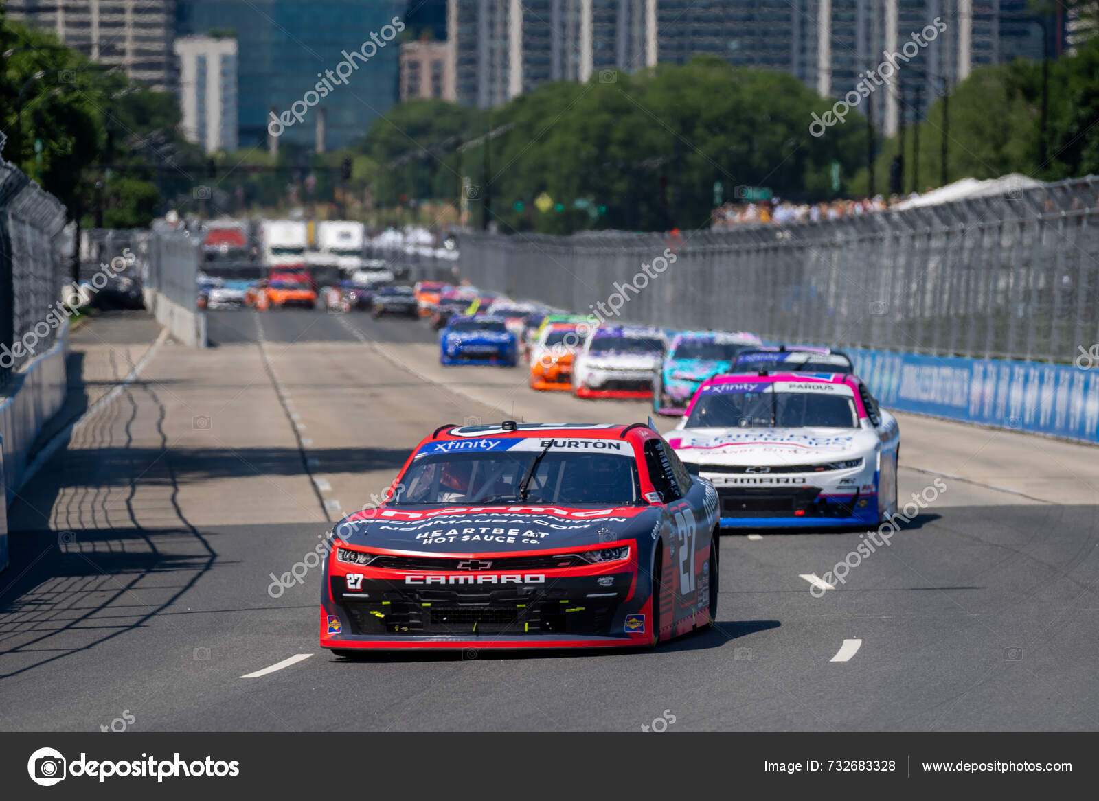 Nascar Xfinity Series Driver Jeb Burton Races Position Loop 110 — Stock ...