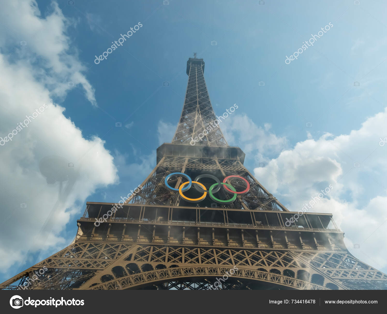 Eiffel Tower Paris Adorned Olympic Rings Shines Spectacular Centerpiece ...