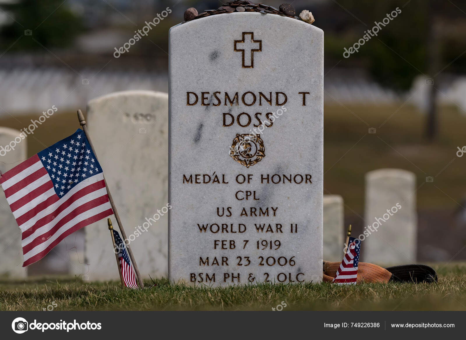 Desmond Doss Buried Chattanooga National Cemetery Tennessee Medal Honor ...