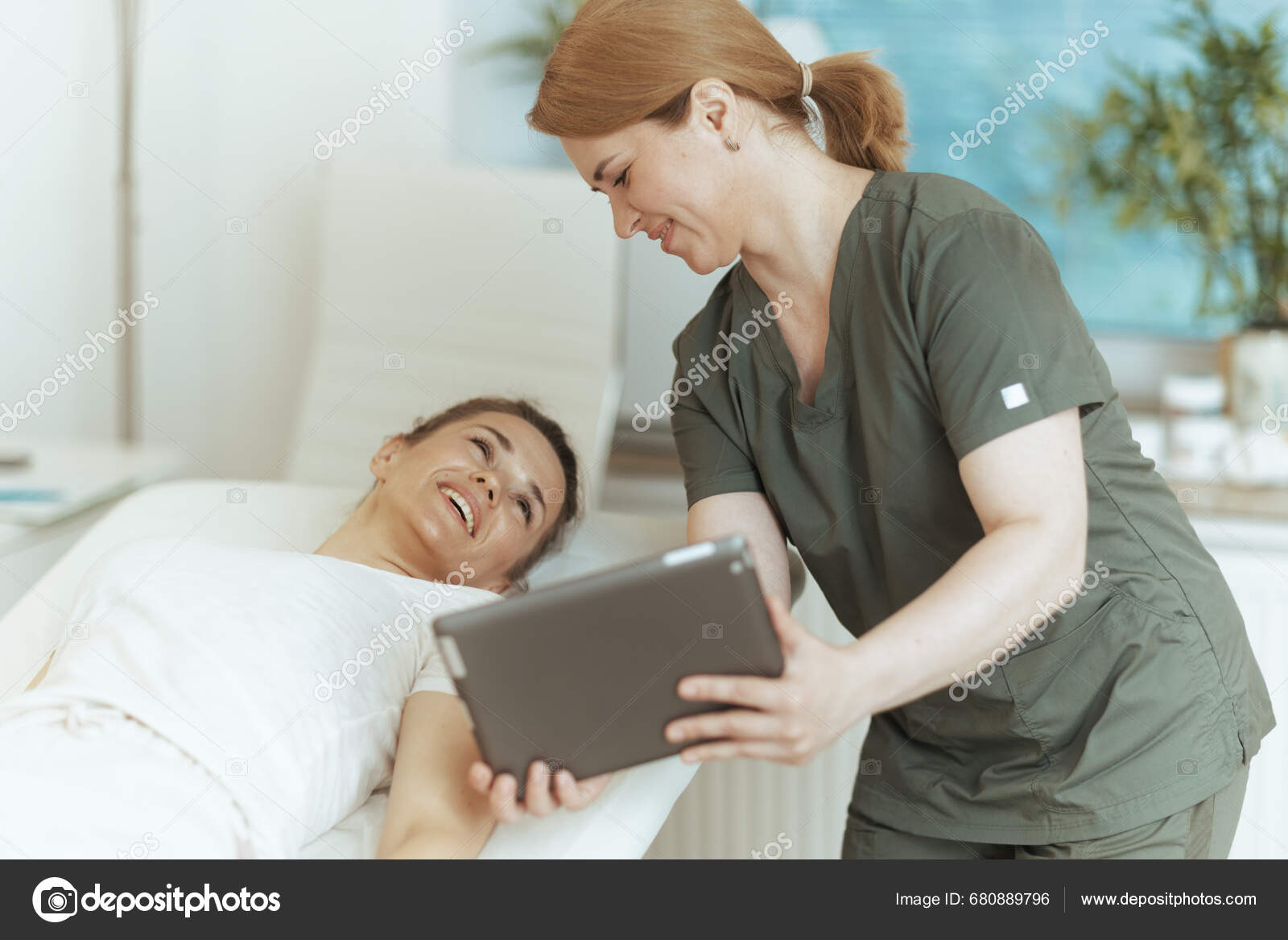 Healthcare Time Smiling Massage Therapist Woman Massage Cabinet Client ...