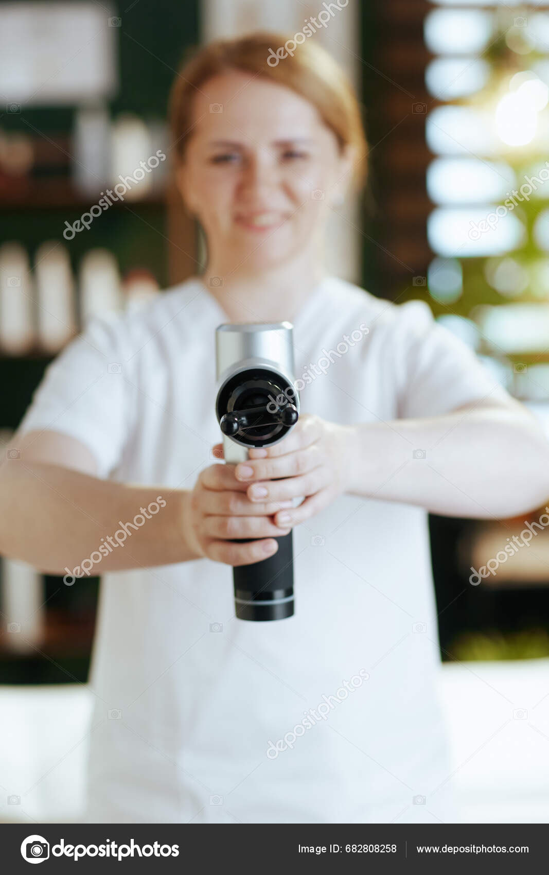 Healthcare Time Closeup Happy Female Massage Therapist Massage Cabinet Massage — Stock Photo ...