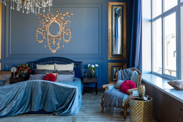 Luxury Posh Bed Room Interior Deep Blue Color Antique Expensive — Stock ...