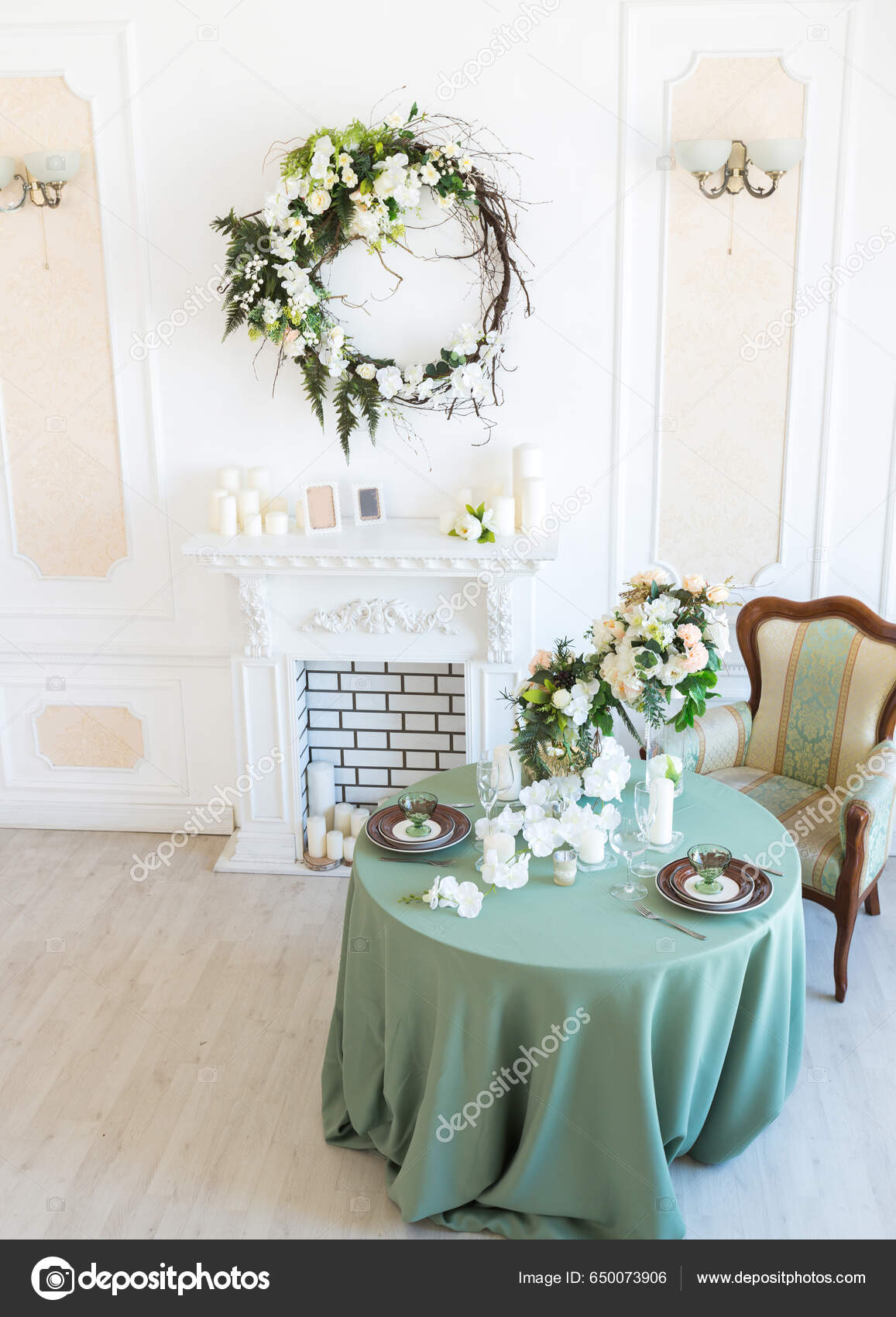 Luxury Stylish Bright Light Interior Sitting Room White Walls Decorated ...