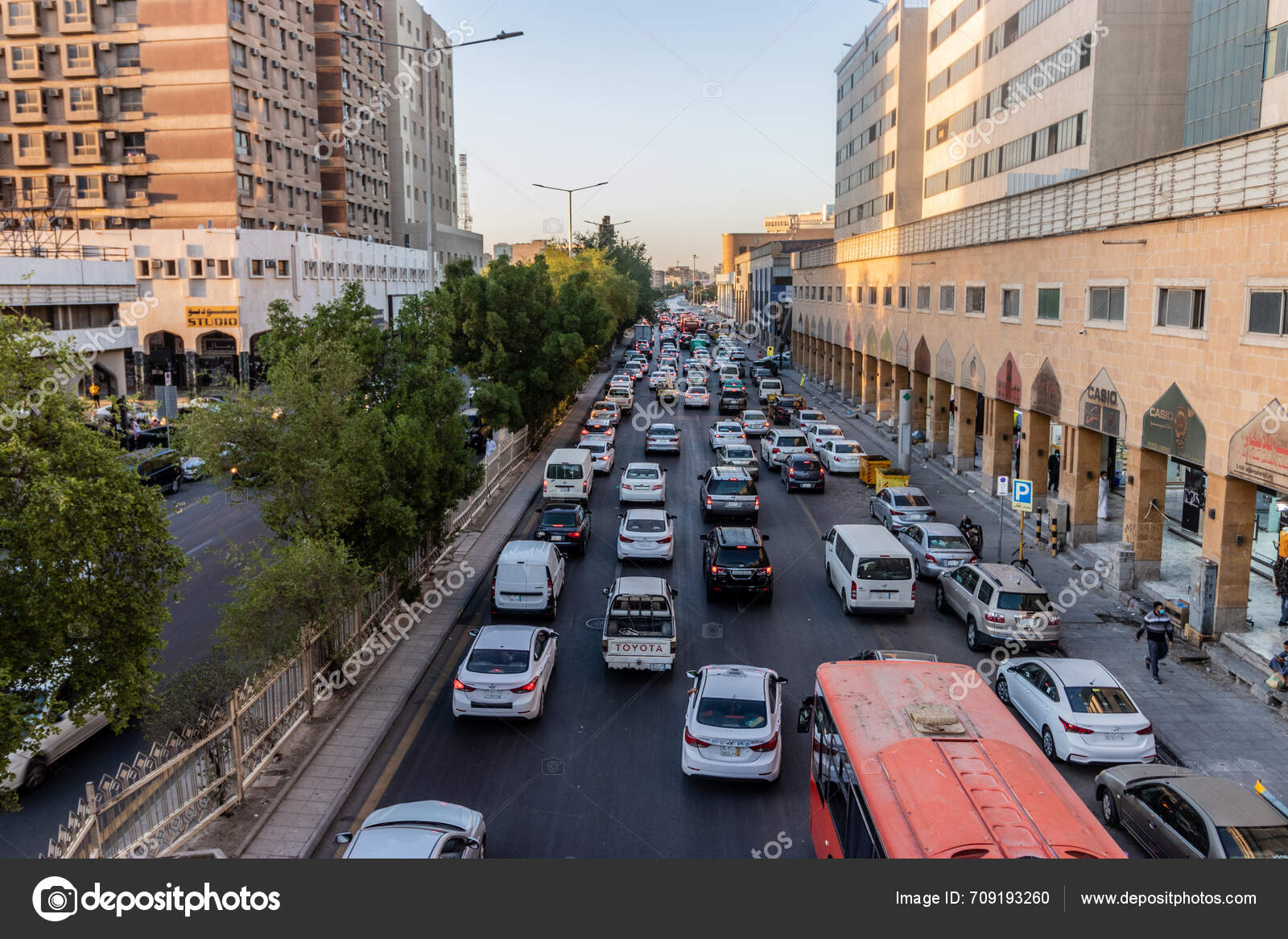Riyadh Saudi Arabia November 2021 Bathaa Road Riyadh Saudi Arabia ...