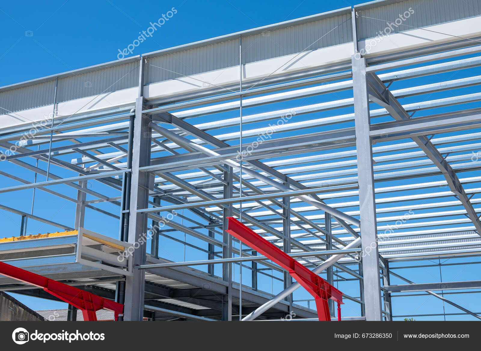 Metal Structure Industrial Building Construction — Stock Photo © vicvaz ...