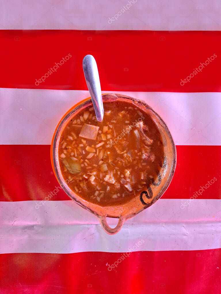El plato tradicional de la cocina mexicana a menudo, pancita, mondongo ...