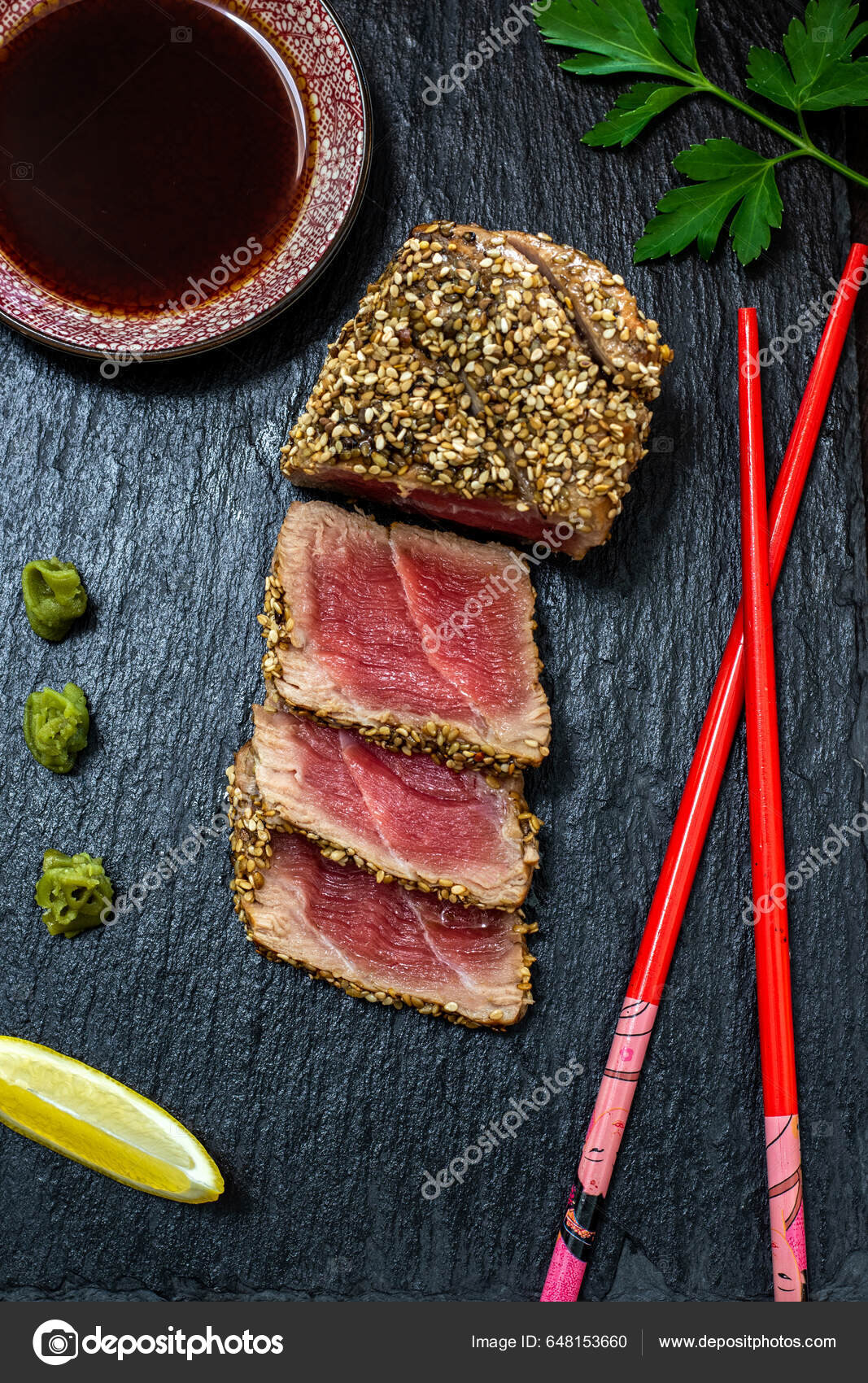 Close Top View Sesame Seared Yellow Fin Tuna Black Slate — Stock Photo ...